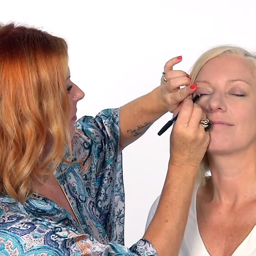 Make-up Lessons | Make-up Training Leeds | Colour Me Beautiful